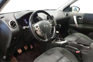 Brown Nissan Qashqai 2011 in Jurbarkas, with an engine capacity of 1.46 L and mileage of 150 thousand km for 4700 €, photo 14 on AUTOMOTO.COM.LV