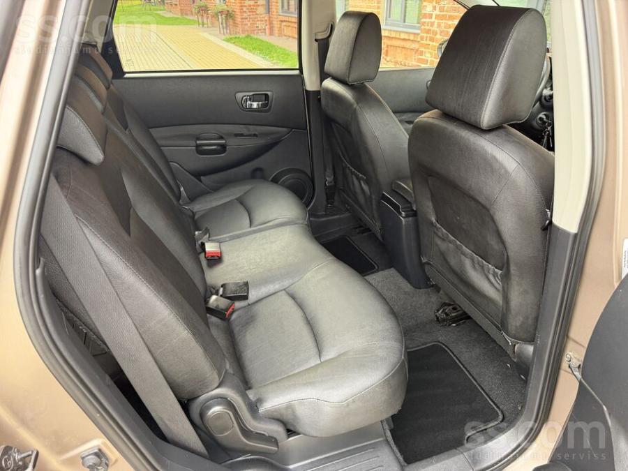 Brown Nissan Qashqai 2011 in Riga, with an engine capacity of 2.00 L and mileage of 212 thousand km for 6450 €, photo 17 on AUTOMOTO.COM.LV