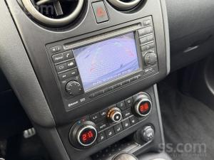 Brown Nissan Qashqai 2011 in Riga, with an engine capacity of 2.00 L and mileage of 212 thousand km for 6450 €, photo 25 on AUTOMOTO.COM.LV