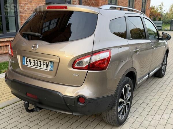 Brown Nissan Qashqai 2011 in Riga, with an engine capacity of 2.00 L and mileage of 212 thousand km for 6450 €, photo 9 on AUTOMOTO.COM.LV