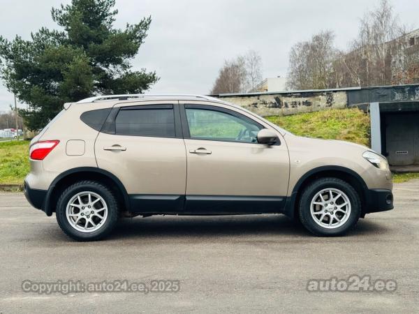 Brown Nissan Qashqai 2012 in Tallinn, with an engine capacity of 2.00 L and mileage of 107 thousand km for 6790 €, photo 2 on AUTOMOTO.COM.LV