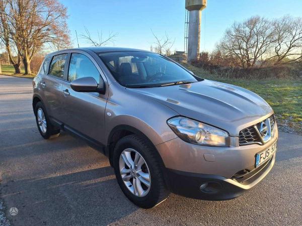 Brūns Nissan Qashqai 2012 Kelmė, ar dzinēja tilpumu 1.60 L un nobraukumu 265 tūkst. km par 4300 €, foto 1 vietnē AUTOMOTO.COM.LV
