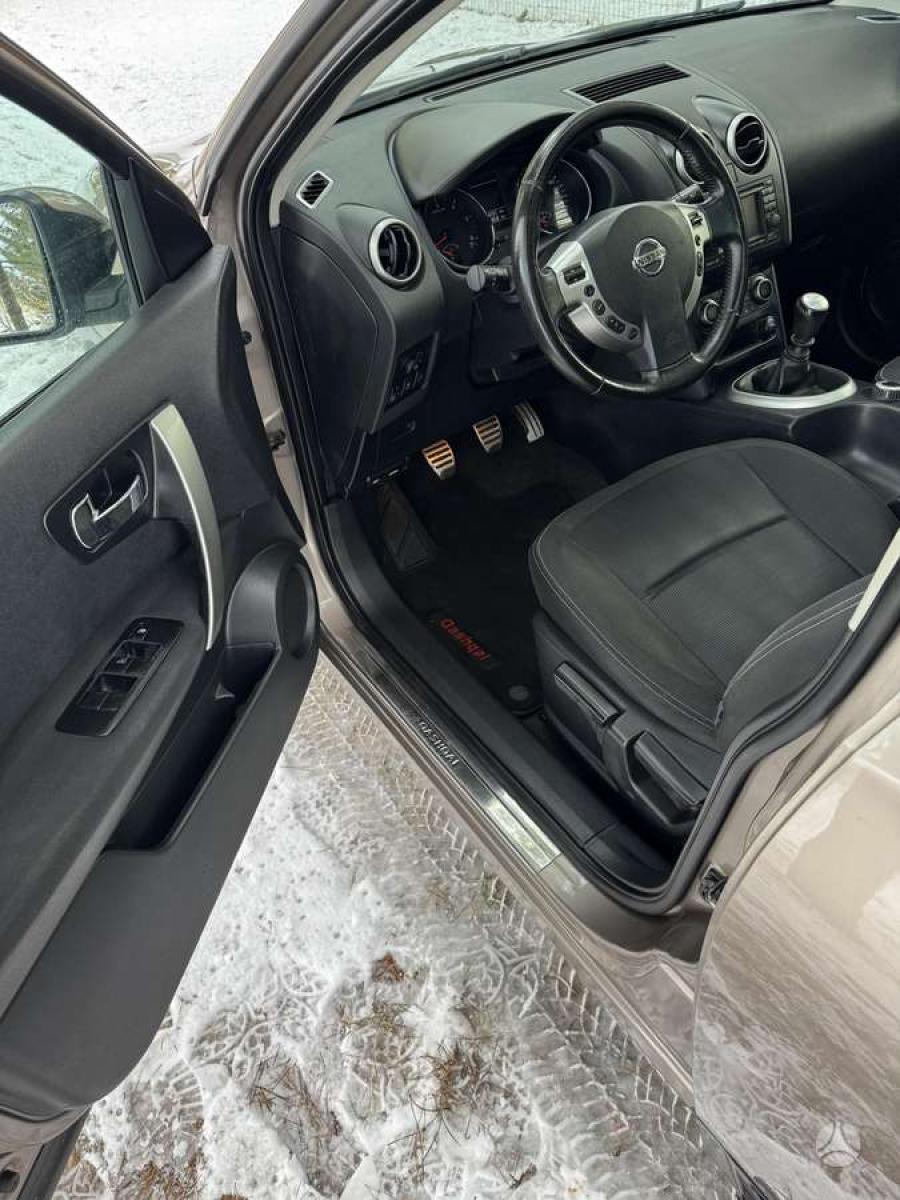 Brūns Nissan Qashqai 2012 Alīta, ar dzinēja tilpumu 1.60 L un nobraukumu 264 tūkst. km par 5350 €, foto 16 vietnē AUTOMOTO.COM.LV
