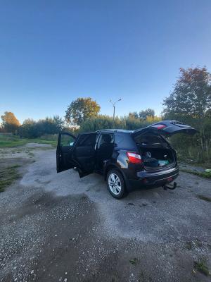 Brown Nissan Qashqai 2012 in Kohtla-Jarve, with an engine capacity of 1.60 L and mileage of 198 thousand km for 6000 €, photo 15 on AUTOMOTO.COM.LV