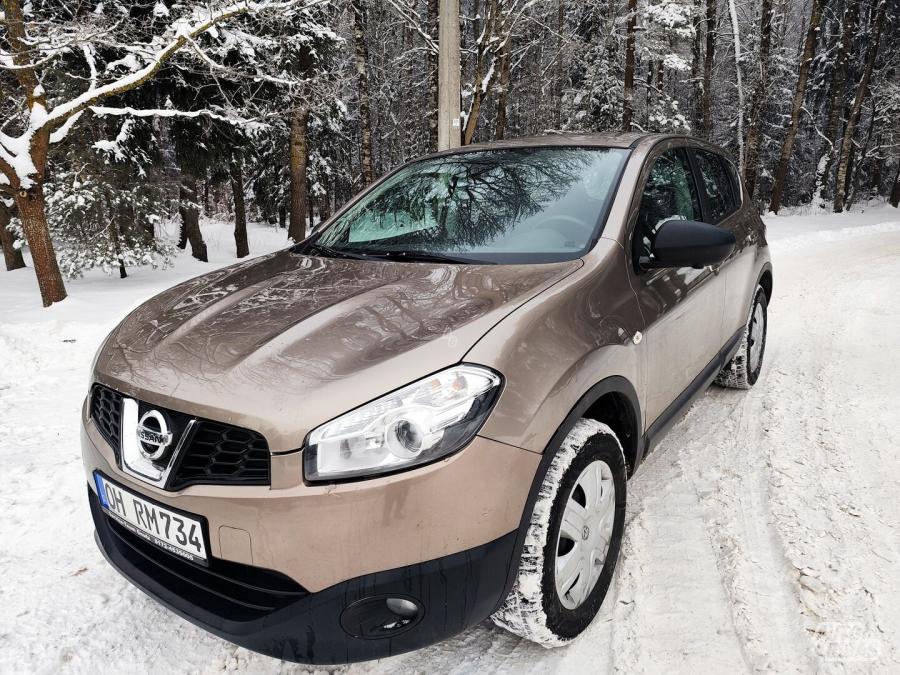 Brown Nissan Qashqai 2013 in Mazeikiai, with an engine capacity of 1.50 L and mileage of 219 thousand km for 6200 €, photo 5 on AUTOMOTO.COM.LV