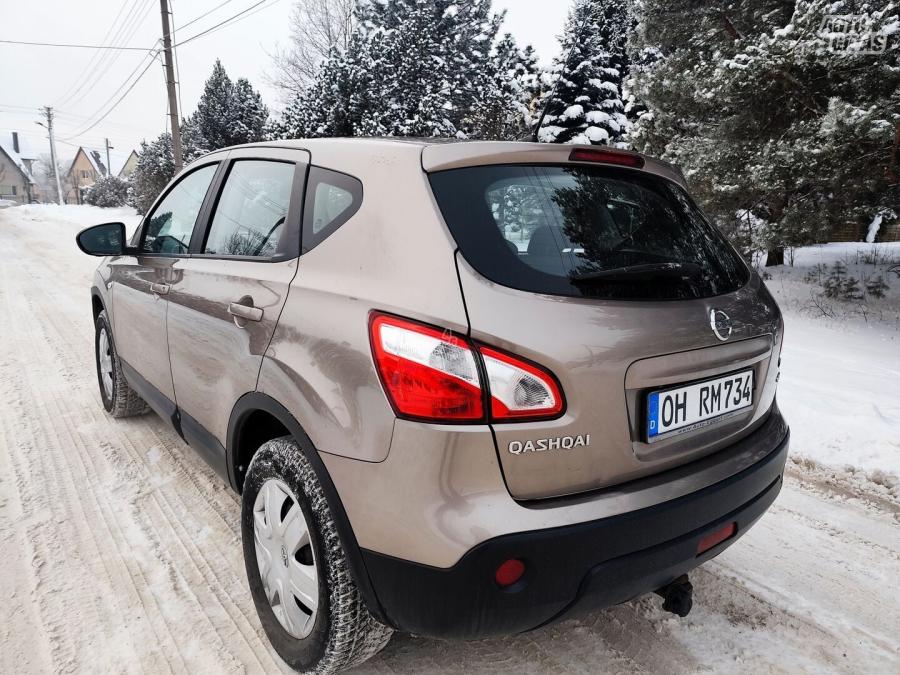 Brown Nissan Qashqai 2013 in Mazeikiai, with an engine capacity of 1.50 L and mileage of 219 thousand km for 6200 €, photo 6 on AUTOMOTO.COM.LV