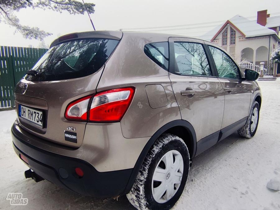Brown Nissan Qashqai 2013 in Mazeikiai, with an engine capacity of 1.50 L and mileage of 219 thousand km for 6200 €, photo 7 on AUTOMOTO.COM.LV