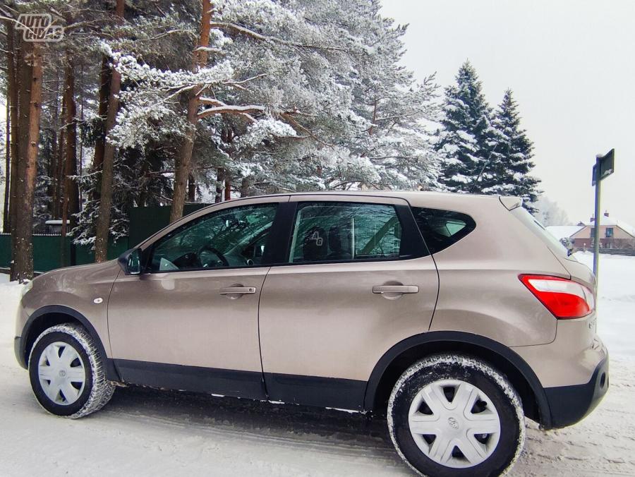Brown Nissan Qashqai 2013 in Mazeikiai, with an engine capacity of 1.50 L and mileage of 219 thousand km for 6200 €, photo 11 on AUTOMOTO.COM.LV