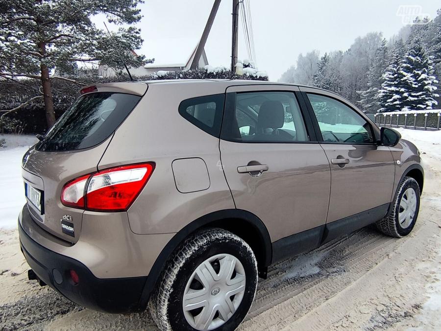 Brown Nissan Qashqai 2013 in Mazeikiai, with an engine capacity of 1.50 L and mileage of 219 thousand km for 6200 €, photo 18 on AUTOMOTO.COM.LV