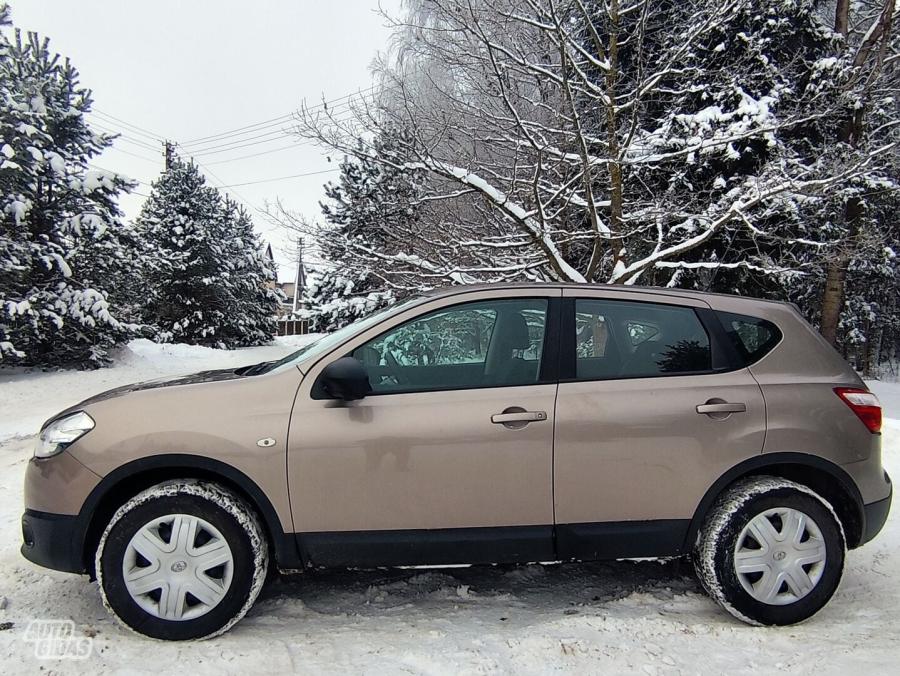 Brown Nissan Qashqai 2013 in Mazeikiai, with an engine capacity of 1.50 L and mileage of 219 thousand km for 6200 €, photo 24 on AUTOMOTO.COM.LV
