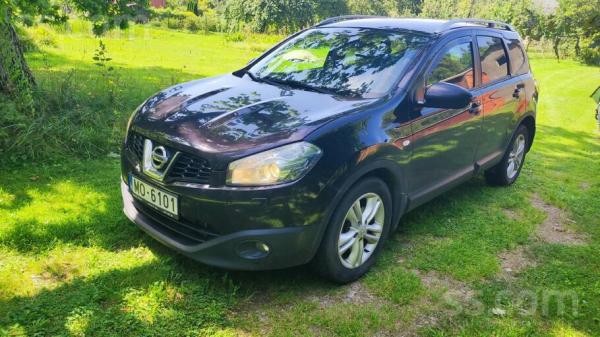 Brown Nissan Qashqai 2013 in Jekabpils, with an engine capacity of 1.60 L and mileage of 238 thousand km for 3300 €, photo 1 on AUTOMOTO.COM.LV