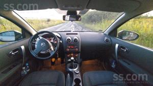 Brown Nissan Qashqai 2013 in Ogre, with an engine capacity of 1.60 L and mileage of 299 thousand km for 4300 €, photo 4 on AUTOMOTO.COM.LV