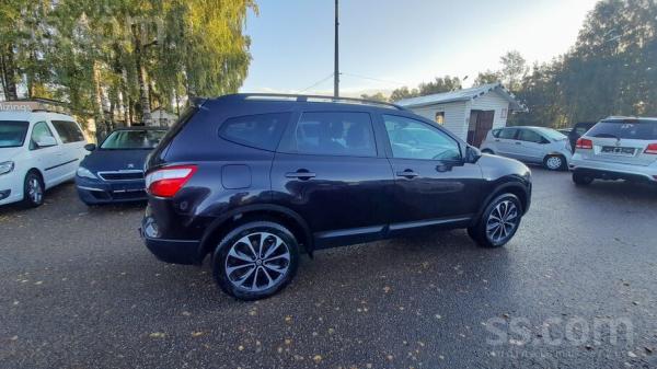Nissan Qashqai 2013 Rīga vietnē Brūns Nissan Qashqai 2013 Rīga, ar dzinēja tilpumu 1.60 L un nobraukumu 220 tūkst. km par 5900 €, foto 8 vietnē AUTOMOTO.COM.LV