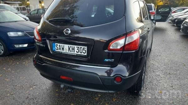 Nissan Qashqai 2013 Rīga vietnē Brūns Nissan Qashqai 2013 Rīga, ar dzinēja tilpumu 1.60 L un nobraukumu 220 tūkst. km par 5900 €, foto 10 vietnē AUTOMOTO.COM.LV