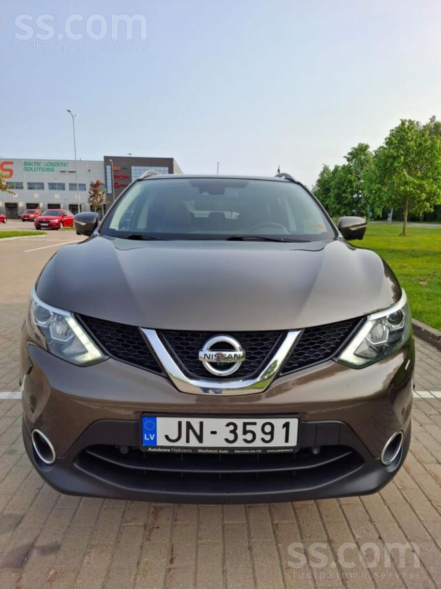 Brown Nissan Qashqai 2014 in Riga, with an engine capacity of 1.20 L and mileage of 97 thousand km for 4300 €, photo 3 on AUTOMOTO.COM.LV