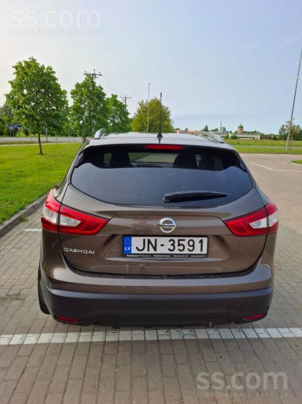 Brown Nissan Qashqai 2014 in Riga, with an engine capacity of 1.20 L and mileage of 97 thousand km for 5290 €, photo 7 on AUTOMOTO.COM.LV