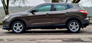 Brown Nissan Qashqai 2014 in Prienai, with an engine capacity of 1.60 L and mileage of 330 thousand km for 7950 €, photo 2 on AUTOMOTO.COM.LV