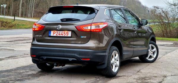 Brūns Nissan Qashqai 2014 Prienai, ar dzinēja tilpumu 1.60 L un nobraukumu 330 tūkst. km par 7950 €, foto 5 vietnē AUTOMOTO.COM.LV