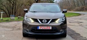 Brown Nissan Qashqai 2014 in Prienai, with an engine capacity of 1.60 L and mileage of 330 thousand km for 7950 €, photo 8 on AUTOMOTO.COM.LV