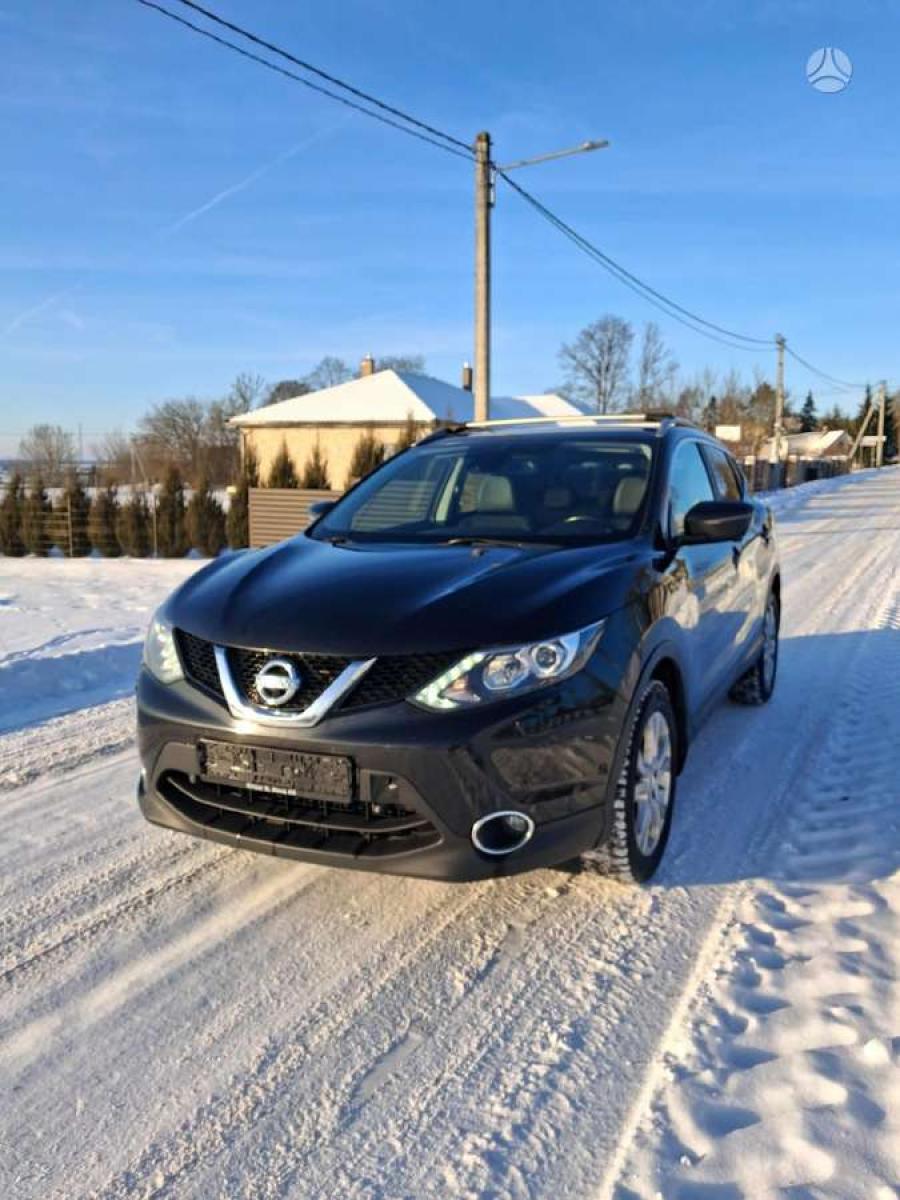 Brown Nissan Qashqai 2014 in Raseiniai, with an engine capacity of 1.46 L and mileage of 206 thousand km for 6999 €, photo 1 on AUTOMOTO.COM.LV