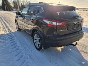 Brown Nissan Qashqai 2014 in Raseiniai, with an engine capacity of 1.46 L and mileage of 206 thousand km for 6999 €, photo 13 on AUTOMOTO.COM.LV