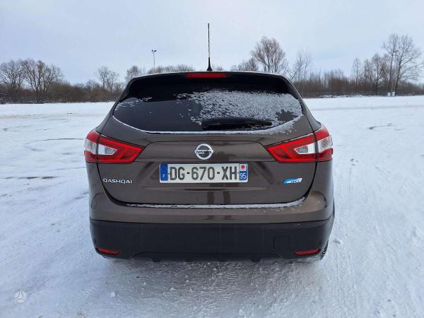 Brūns Nissan Qashqai 2014 Marijampole, ar dzinēja tilpumu 1.46 L un nobraukumu 219 tūkst. km par 7599 €, foto 5 vietnē AUTOMOTO.COM.LV