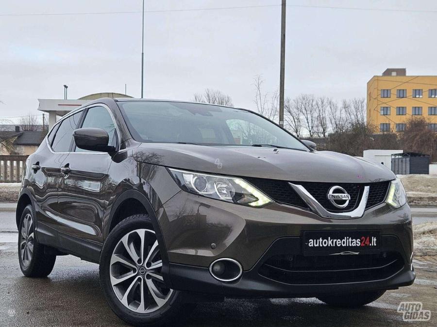 Brown Nissan Qashqai 2014 in Siauliai, with an engine capacity of 1.20 L and mileage of 176 thousand km for 7950 €, photo 1 on AUTOMOTO.COM.LV