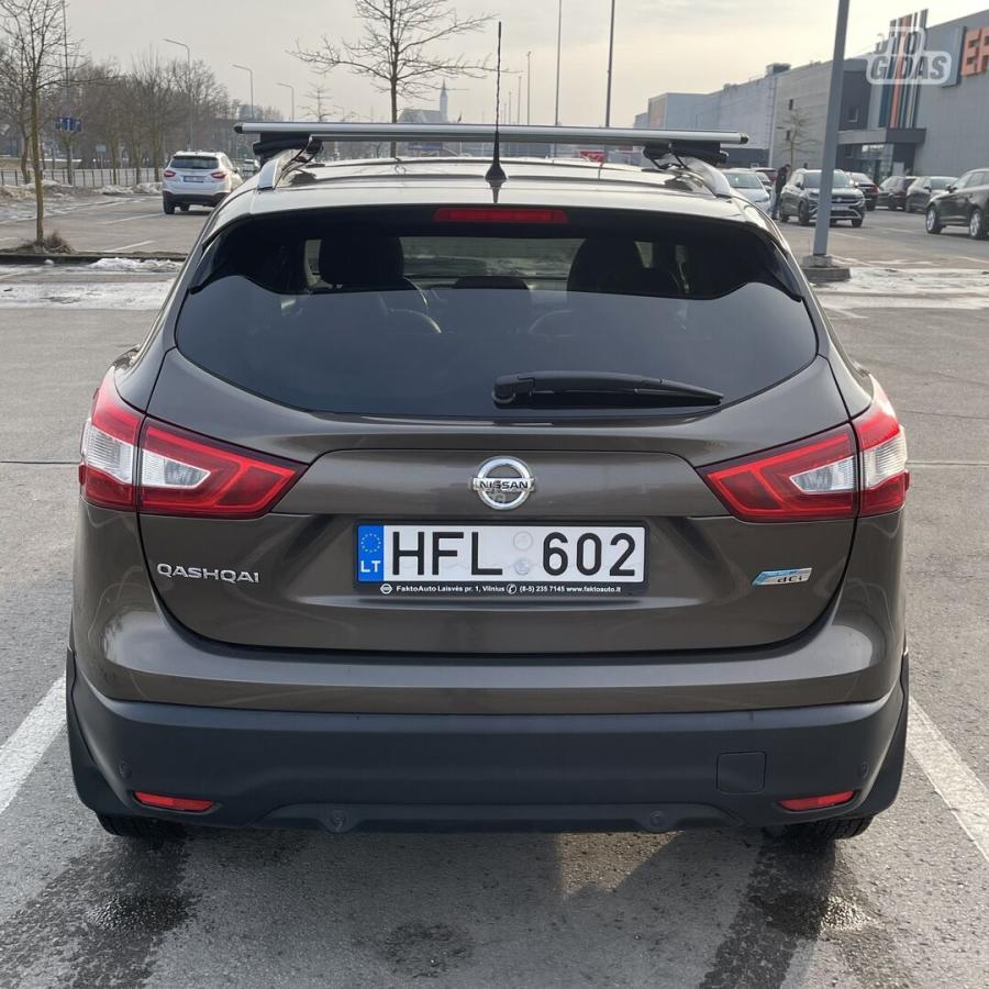 Brūns Nissan Qashqai 2014 Šauļi, ar dzinēja tilpumu 1.60 L un nobraukumu 170 tūkst. km par 7999 €, foto 5 vietnē AUTOMOTO.COM.LV