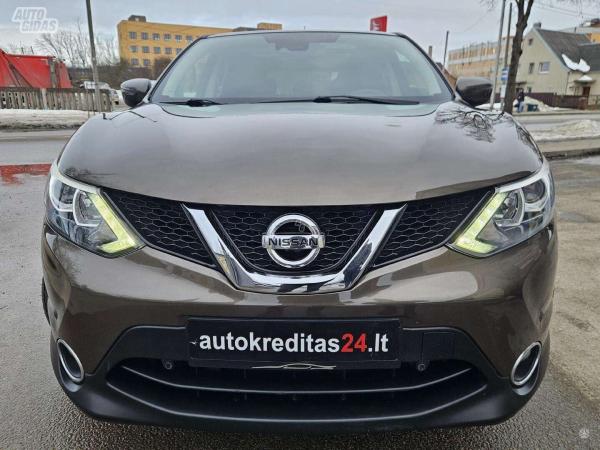 Brown Nissan Qashqai 2014 in Siauliai, with an engine capacity of 1.20 L and mileage of 176 thousand km for 7950 €, photo 2 on AUTOMOTO.COM.LV