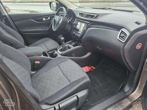 Brown Nissan Qashqai 2014 in Siauliai, with an engine capacity of 1.20 L and mileage of 176 thousand km for 7950 €, photo 13 on AUTOMOTO.COM.LV