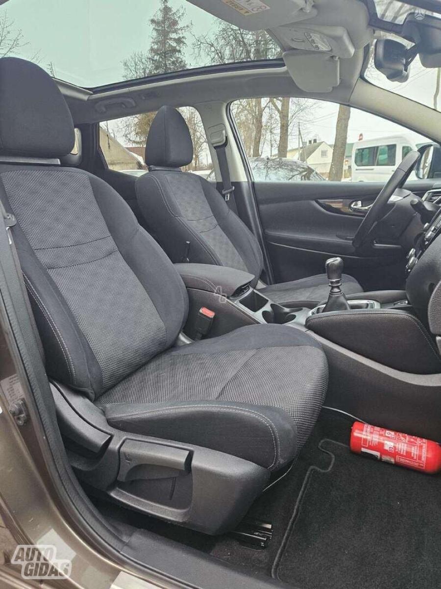 Brown Nissan Qashqai 2014 in Siauliai, with an engine capacity of 1.20 L and mileage of 176 thousand km for 7950 €, photo 15 on AUTOMOTO.COM.LV