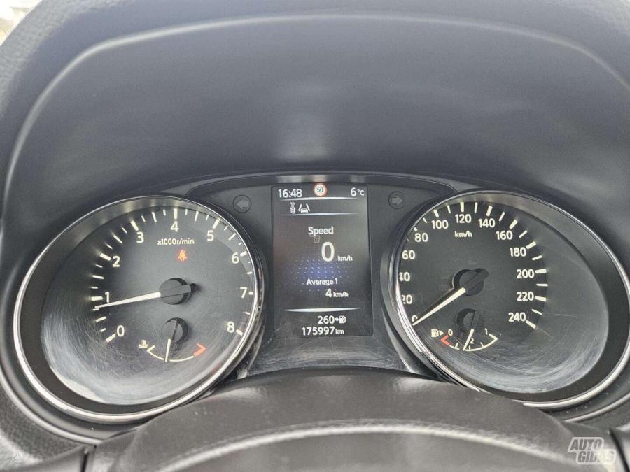 Brown Nissan Qashqai 2014 in Siauliai, with an engine capacity of 1.20 L and mileage of 176 thousand km for 7950 €, photo 25 on AUTOMOTO.COM.LV