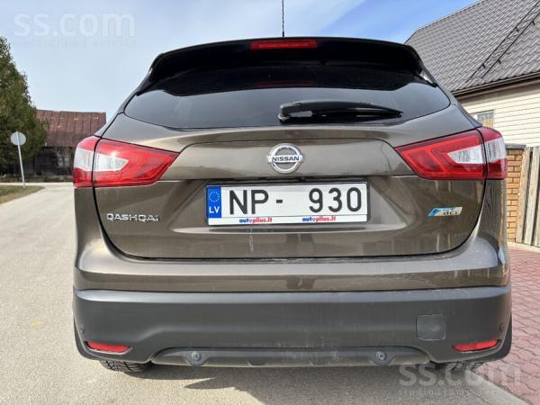 Brūns Nissan Qashqai 2014 Aizkraukle, ar dzinēja tilpumu 1.60 L un nobraukumu 202 tūkst. km par 8500 €, foto 5 vietnē AUTOMOTO.COM.LV