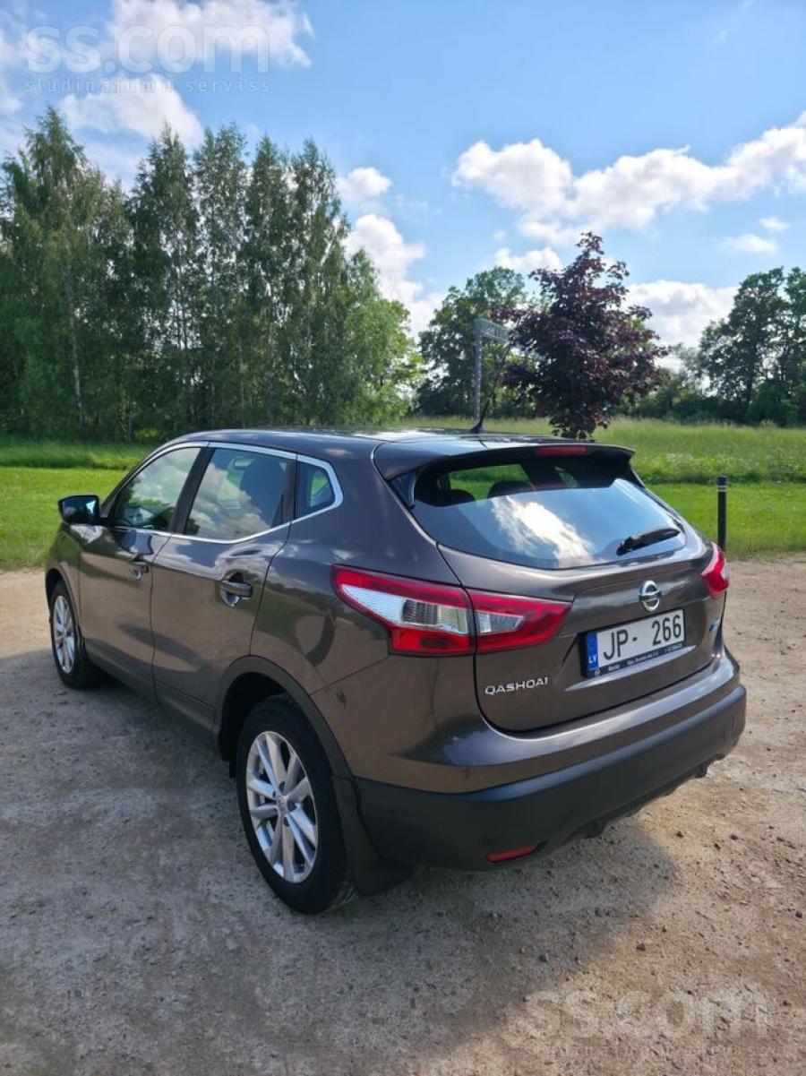 Brūns Nissan Qashqai 2014 Rīga, ar dzinēja tilpumu 1.60 L un nobraukumu 135 tūkst. km par 8900 €, foto 5 vietnē AUTOMOTO.COM.LV
