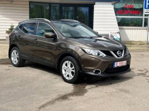 Brown Nissan Qashqai 2014 in Riga, with an engine capacity of 1.60 L and mileage of 179 thousand km for 11999 €, photo 9 on AUTOMOTO.COM.LV