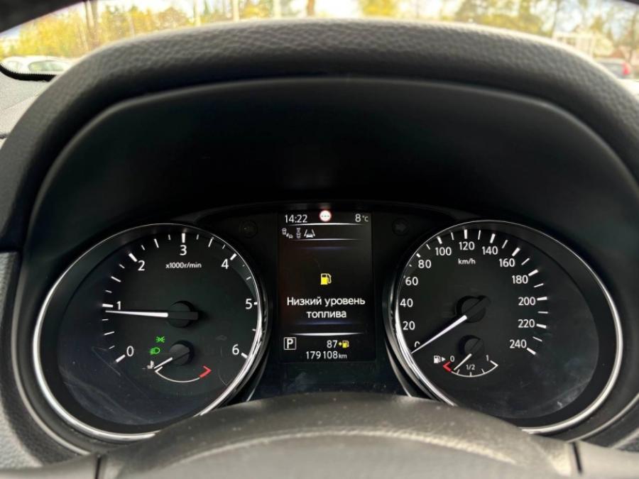 Brown Nissan Qashqai 2014 in Riga, with an engine capacity of 1.60 L and mileage of 179 thousand km for 11999 €, photo 15 on AUTOMOTO.COM.LV