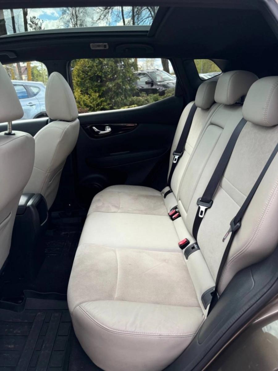 Brown Nissan Qashqai 2014 in Riga, with an engine capacity of 1.60 L and mileage of 179 thousand km for 11999 €, photo 18 on AUTOMOTO.COM.LV