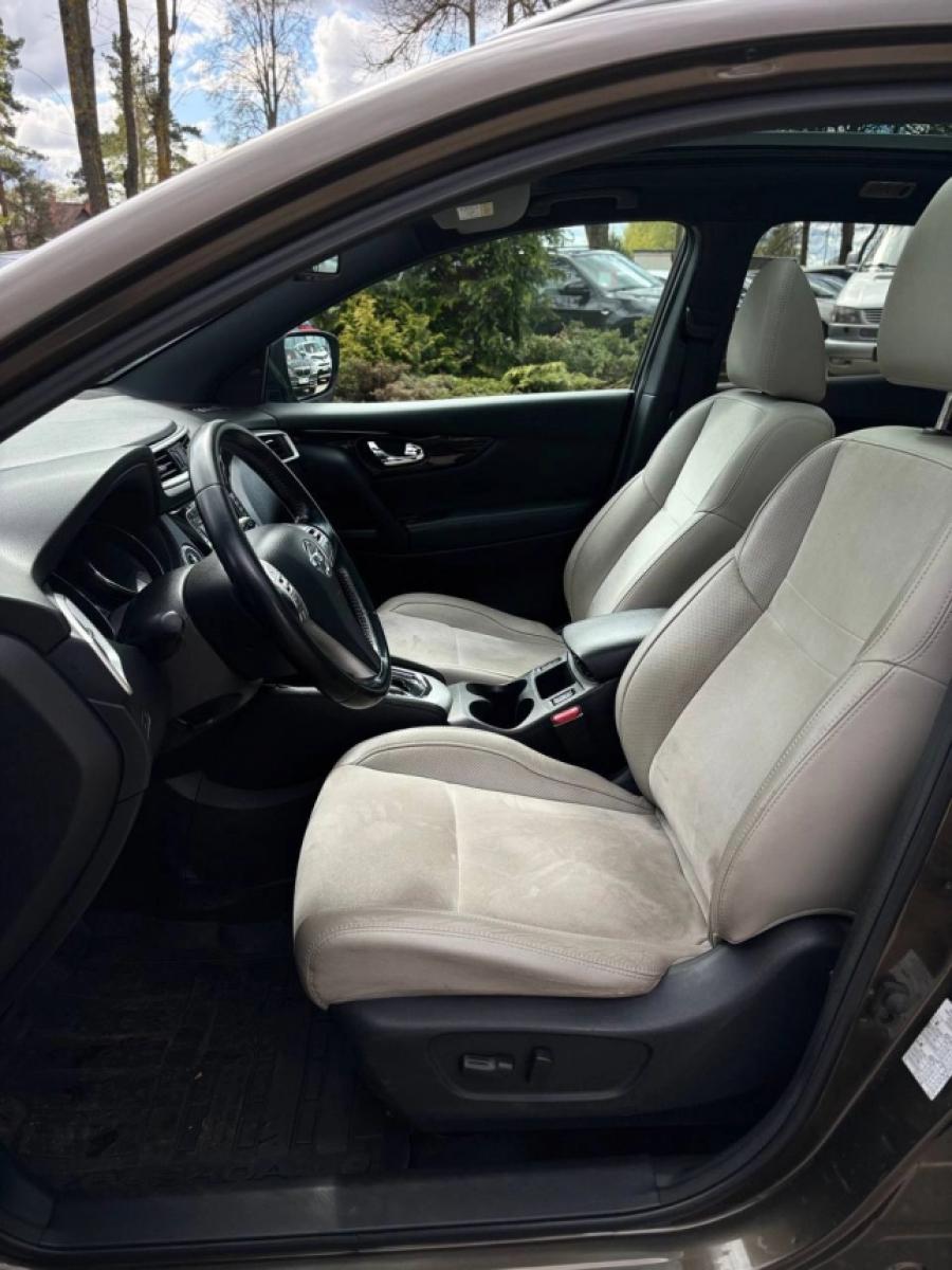 Brown Nissan Qashqai 2014 in Riga, with an engine capacity of 1.60 L and mileage of 179 thousand km for 11999 €, photo 19 on AUTOMOTO.COM.LV