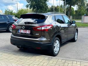 Brown Nissan Qashqai 2014 in Riga, with an engine capacity of 1.60 L and mileage of 179 thousand km for 11999 €, photo 27 on AUTOMOTO.COM.LV