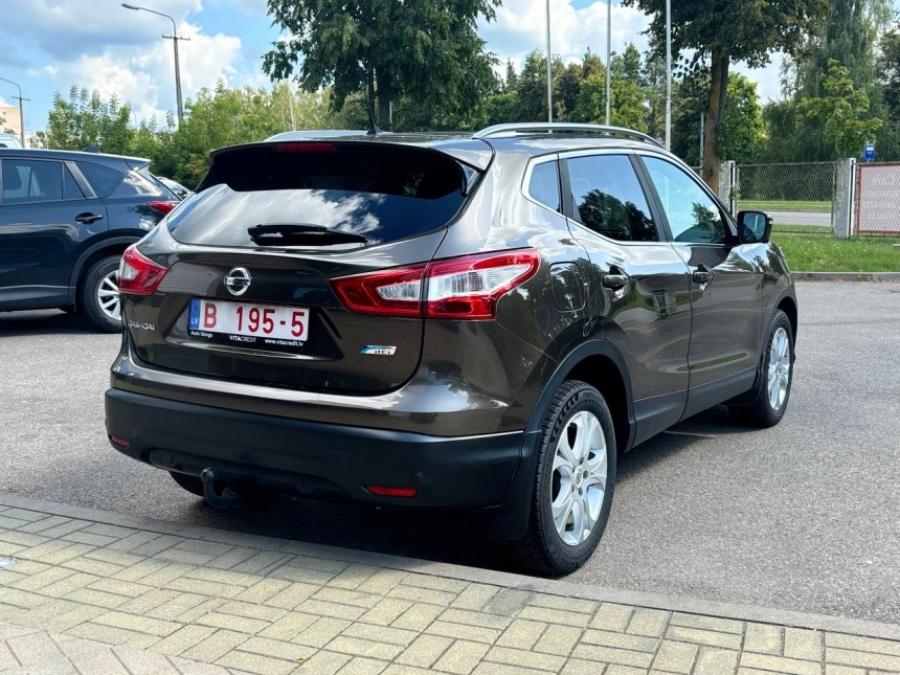 Brown Nissan Qashqai 2014 in Riga, with an engine capacity of 1.60 L and mileage of 179 thousand km for 11999 €, photo 27 on AUTOMOTO.COM.LV