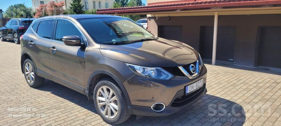 Brown Nissan Qashqai 2014 in Riga, with an engine capacity of 1.60 L and mileage of 0 thousand km for 6800 €, photo 1 on AUTOMOTO.COM.LV