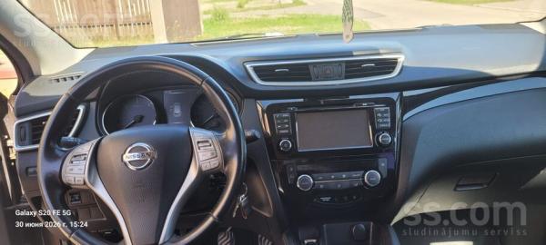 Brown Nissan Qashqai 2014 in Riga, with an engine capacity of 1.60 L and mileage of 0 thousand km for 6800 €, photo 3 on AUTOMOTO.COM.LV