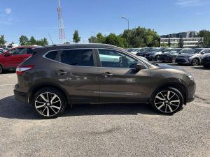 Brūns Nissan Qashqai 2014 Alīta, ar dzinēja tilpumu 1.46 L un nobraukumu 170 tūkst. km par 8900 €, foto 6 vietnē AUTOMOTO.COM.LV