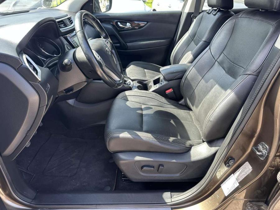 Brūns Nissan Qashqai 2014 Alīta, ar dzinēja tilpumu 1.46 L un nobraukumu 170 tūkst. km par 8900 €, foto 8 vietnē AUTOMOTO.COM.LV