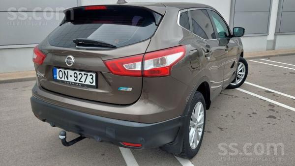 Brown Nissan Qashqai 2014 in Riga, with an engine capacity of 1.60 L and mileage of 0 thousand km for 6800 €, photo 5 on AUTOMOTO.COM.LV