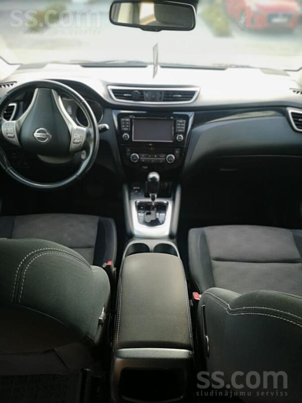 Brown Nissan Qashqai 2014 in Riga, with an engine capacity of 1.20 L and mileage of 102 thousand km for 8200 €, photo 7 on AUTOMOTO.COM.LV