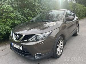 Brūns Nissan Qashqai 2014 Rīga, ar dzinēja tilpumu 1.20 L un nobraukumu 163 tūkst. km par 8000 €, foto  vietnē AUTOMOTO.COM.LV