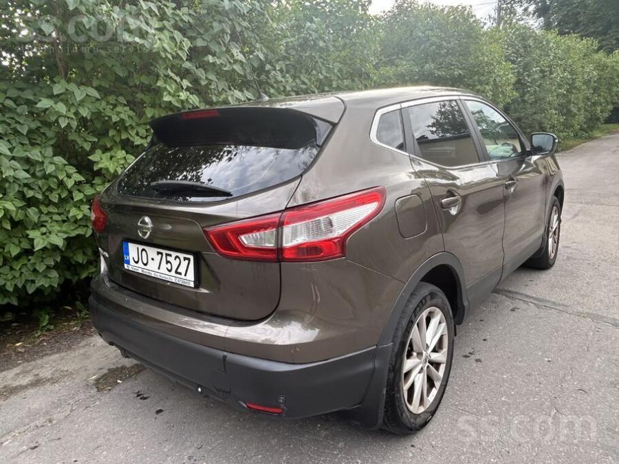 Brown Nissan Qashqai 2014 in Riga, with an engine capacity of 1.20 L and mileage of 163 thousand km for 8000 €, photo 5 on AUTOMOTO.COM.LV