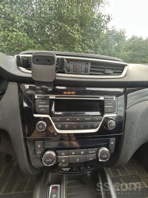 Brown Nissan Qashqai 2014 in Riga, with an engine capacity of 1.20 L and mileage of 163 thousand km for 8000 €, photo 7 on AUTOMOTO.COM.LV