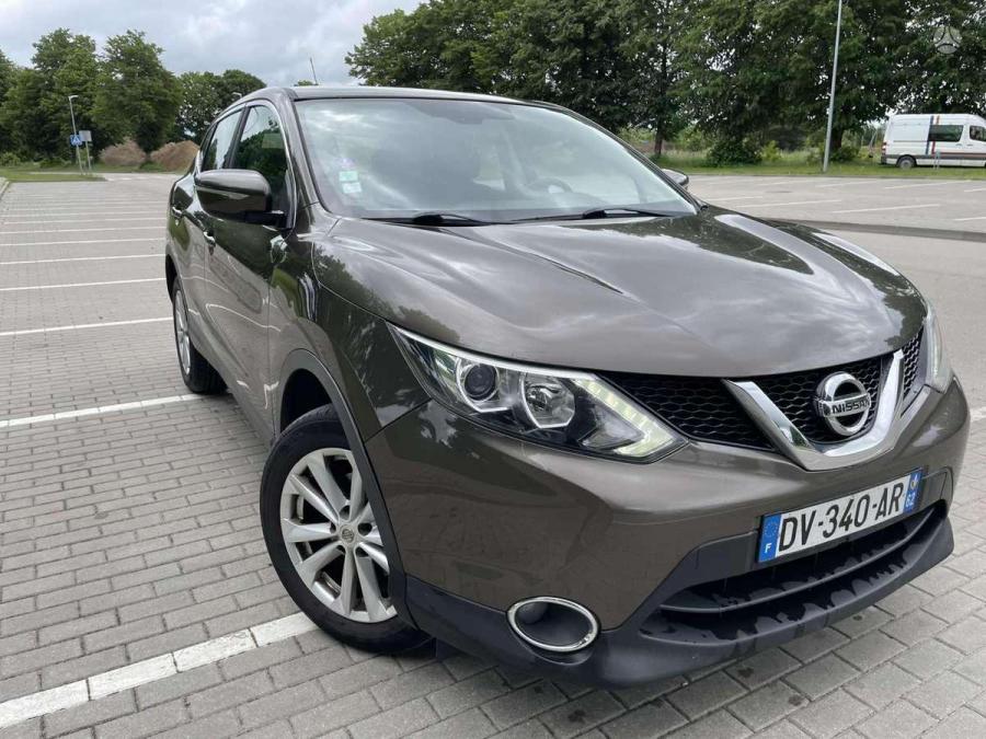 Brown Nissan Qashqai 2014 in Taurage, with an engine capacity of 1.20 L and mileage of 142 thousand km for 5650 €, photo 3 on AUTOMOTO.COM.LV
